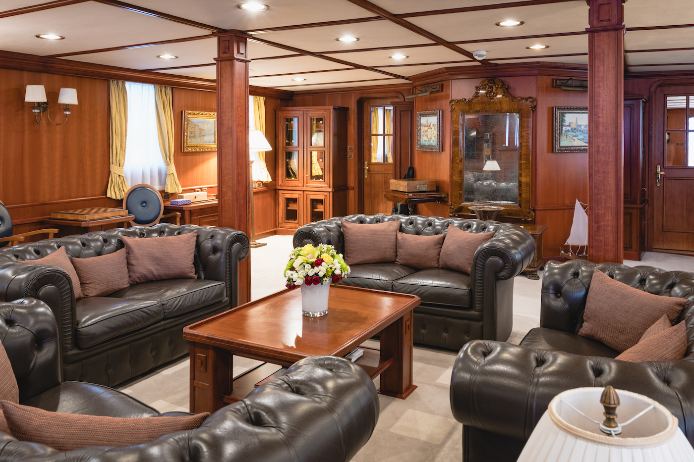 SEAGULL II Yacht Charter Details, Classic Motor Yacht | CHARTERWORLD ...